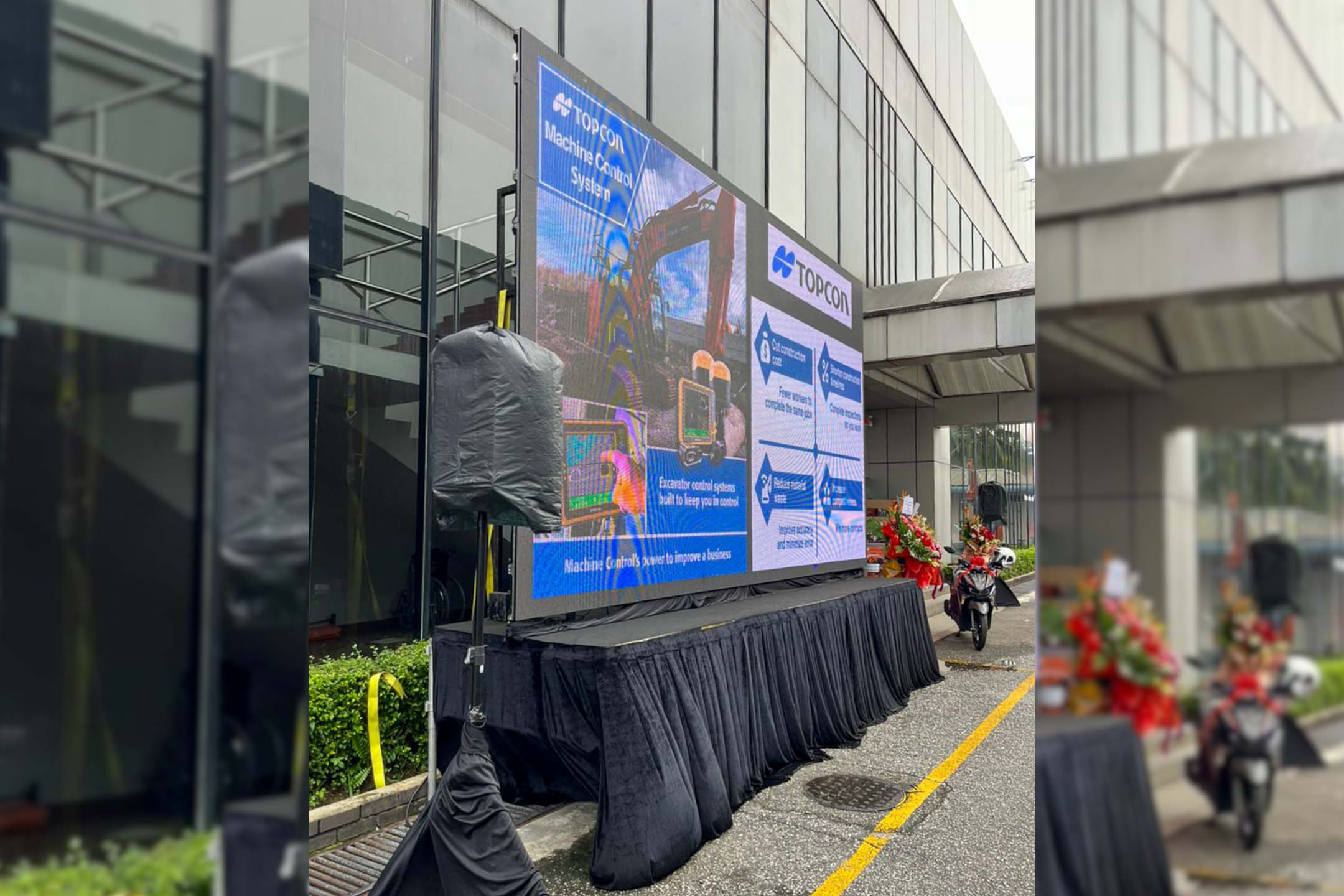 Hitachi Construction Machinery | Outdoor LED Screen Rental